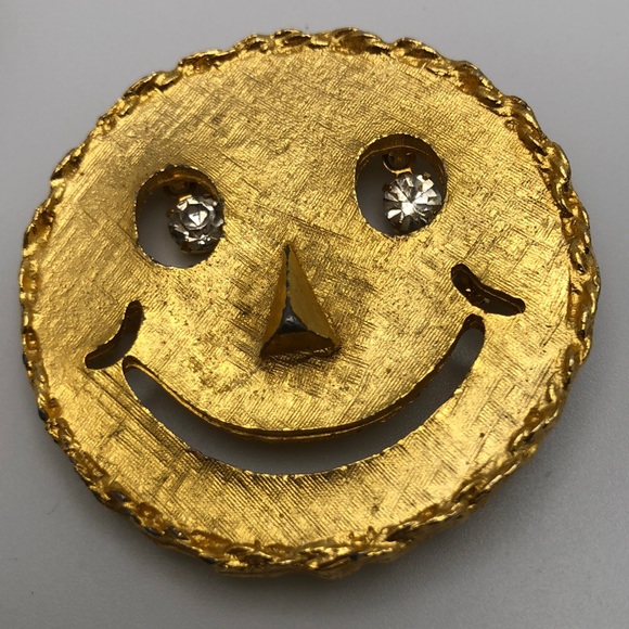 Vintage | Jewelry | Vintage Gold Smiley Face Rhinestone Brooch Pendant ...